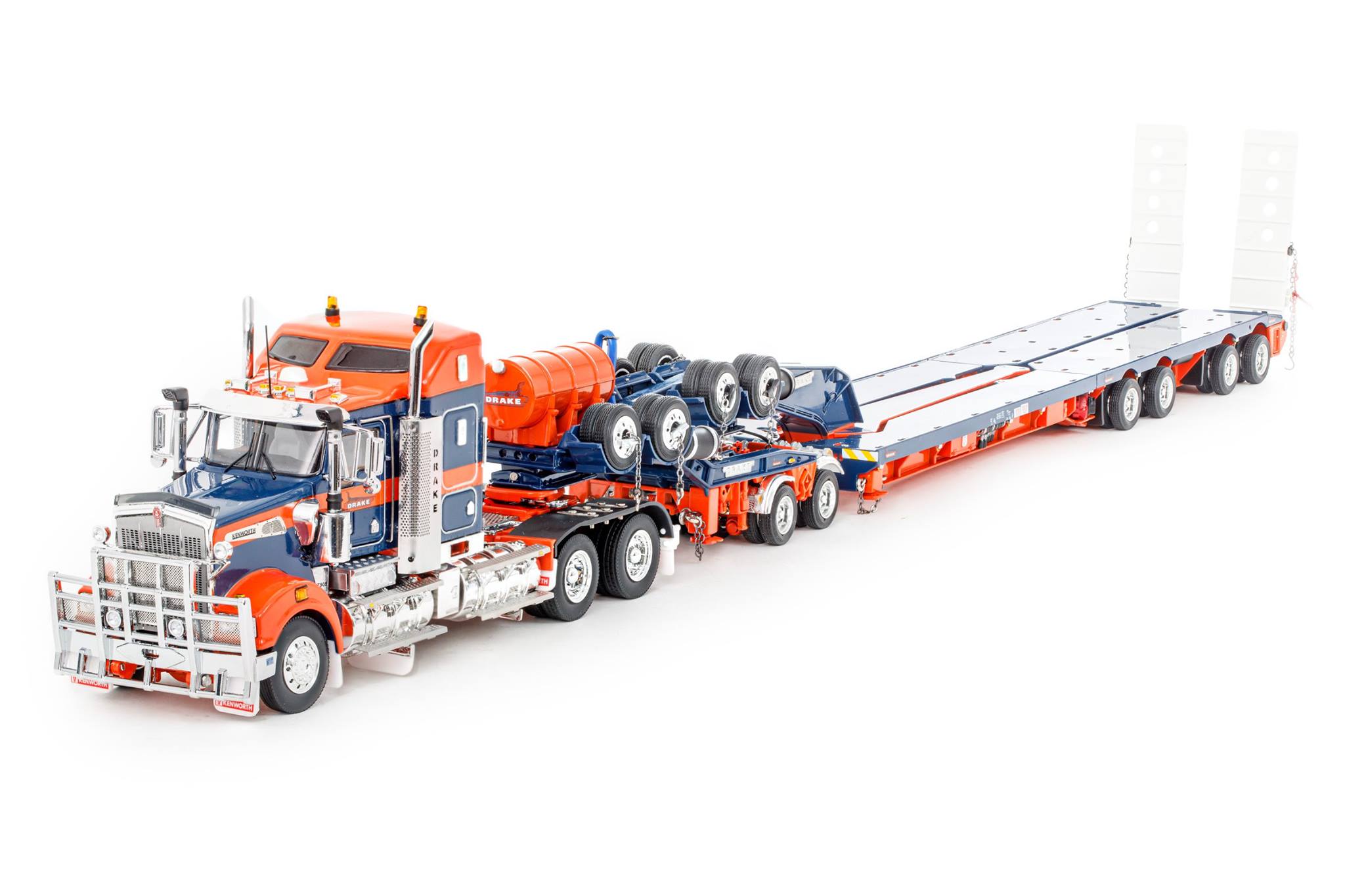 How is a Drake Collectible diecast replica made? - Drake Group